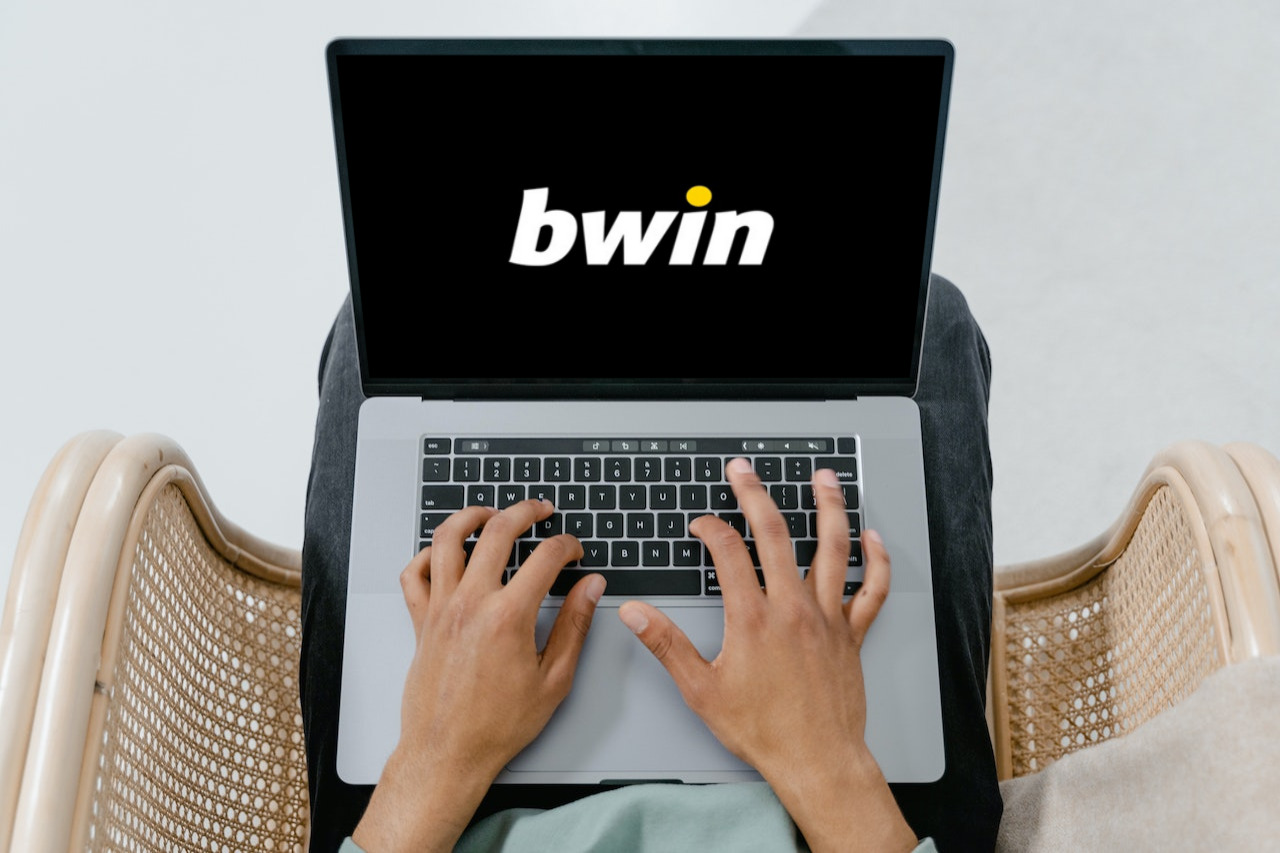 Bukmacher Bwin – Informacje, oferta, opinie graczy →